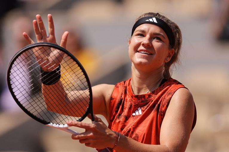 Sorride Muchova: prima semifinale a Parigi